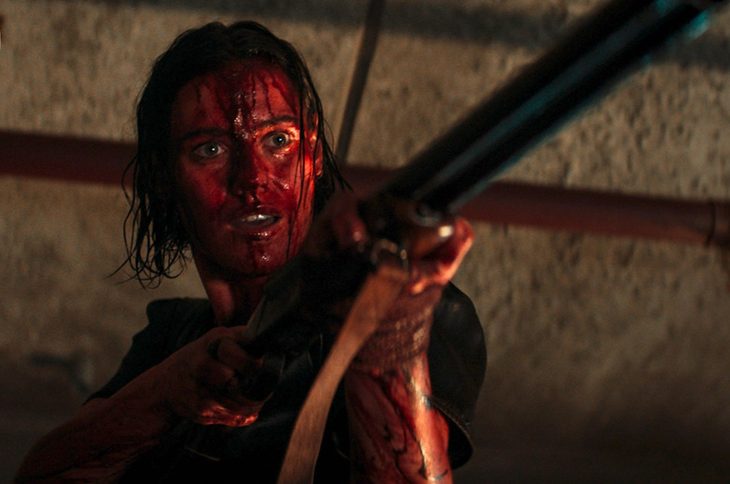 Mucho gore en la nueva imagen oficial de ‘Evil Dead Rise’ - Cine3.com