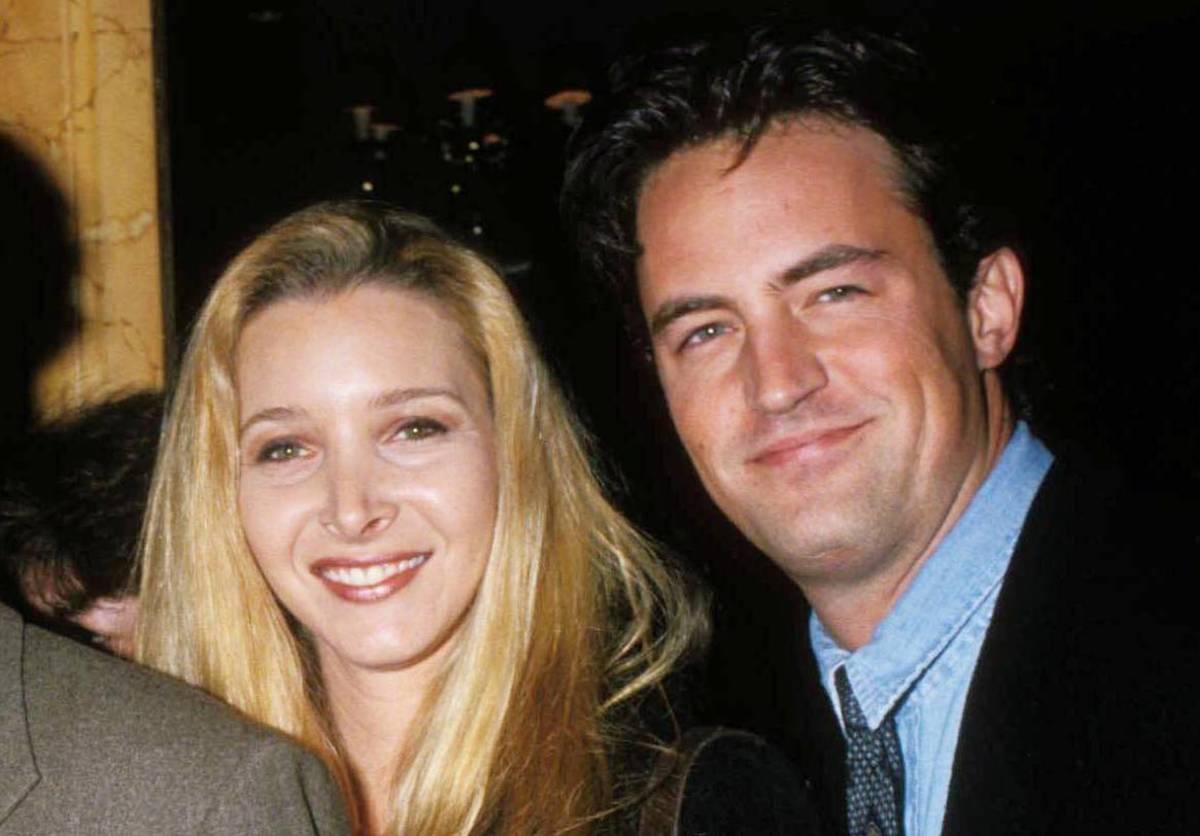 Lisa Kudrow presenta sus respetos a Matthew Perry: «Gracias por el tiempo que tuve contigo ...