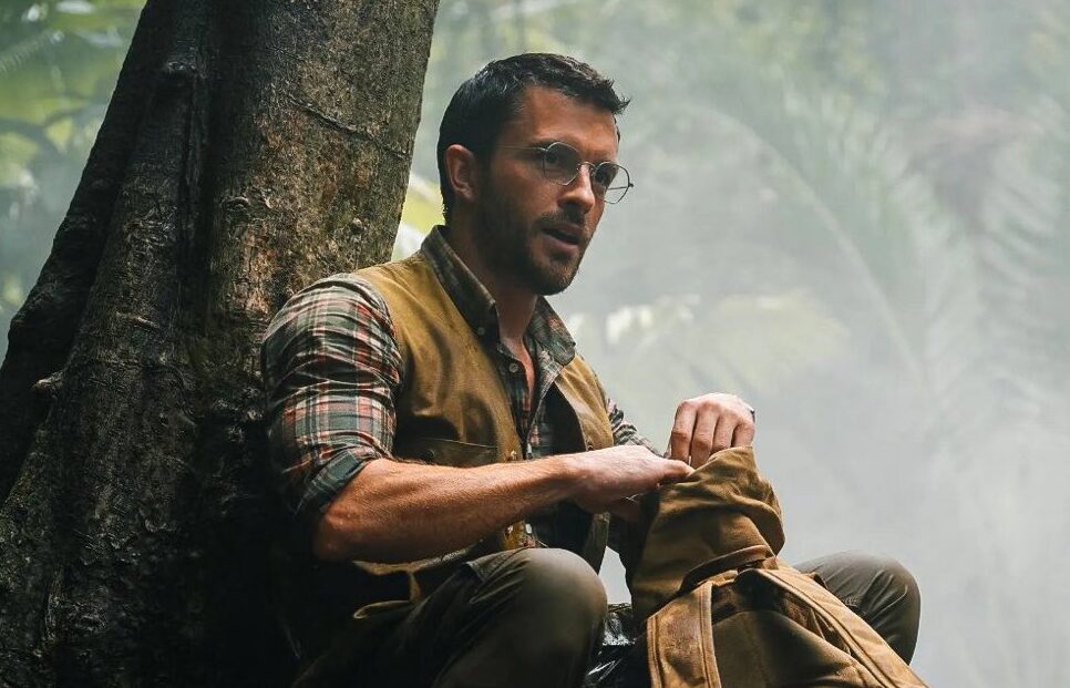 Nuevo vistazo a Jonathan Bailey en ‘Jurassic World Rebirth’ - Cine3.com
