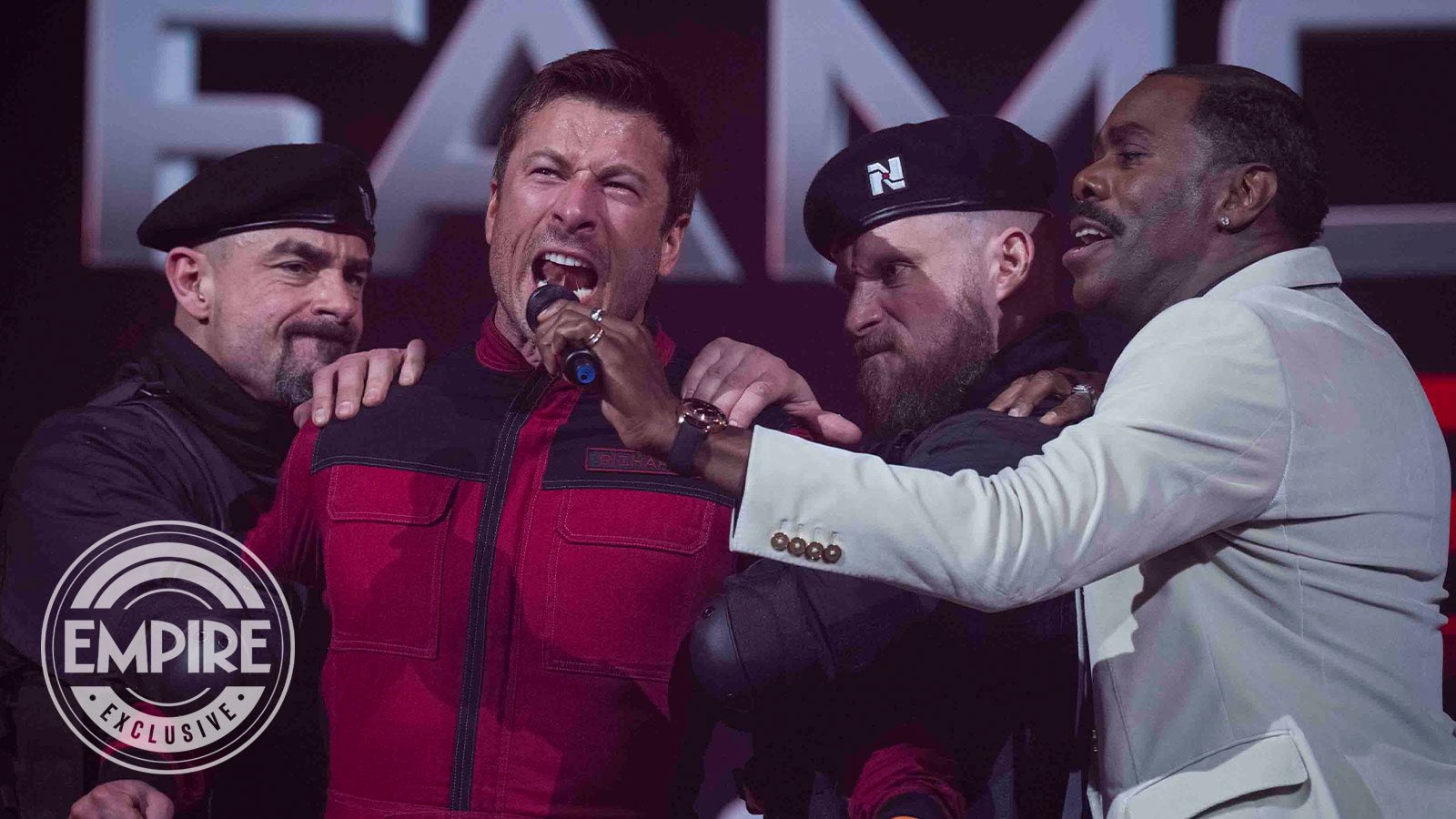 Glen Powell lo da todo en nuevo vistazo a ‘The Running Man’ de Edgar ...